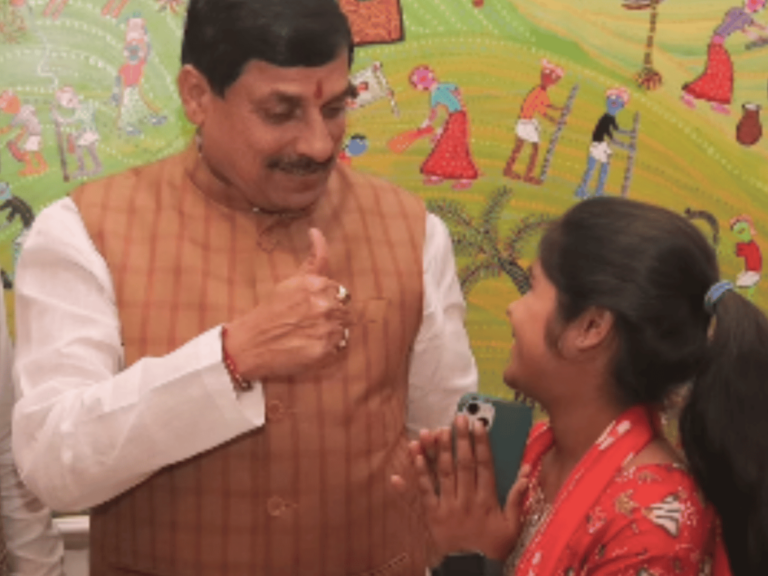12-Year-Old Influencer Binnu Rani Meets Madhya Pradesh Chief Minister ...